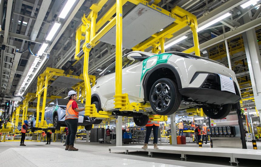 BYD inicia nova fase de contratações com vagas para produção e ...